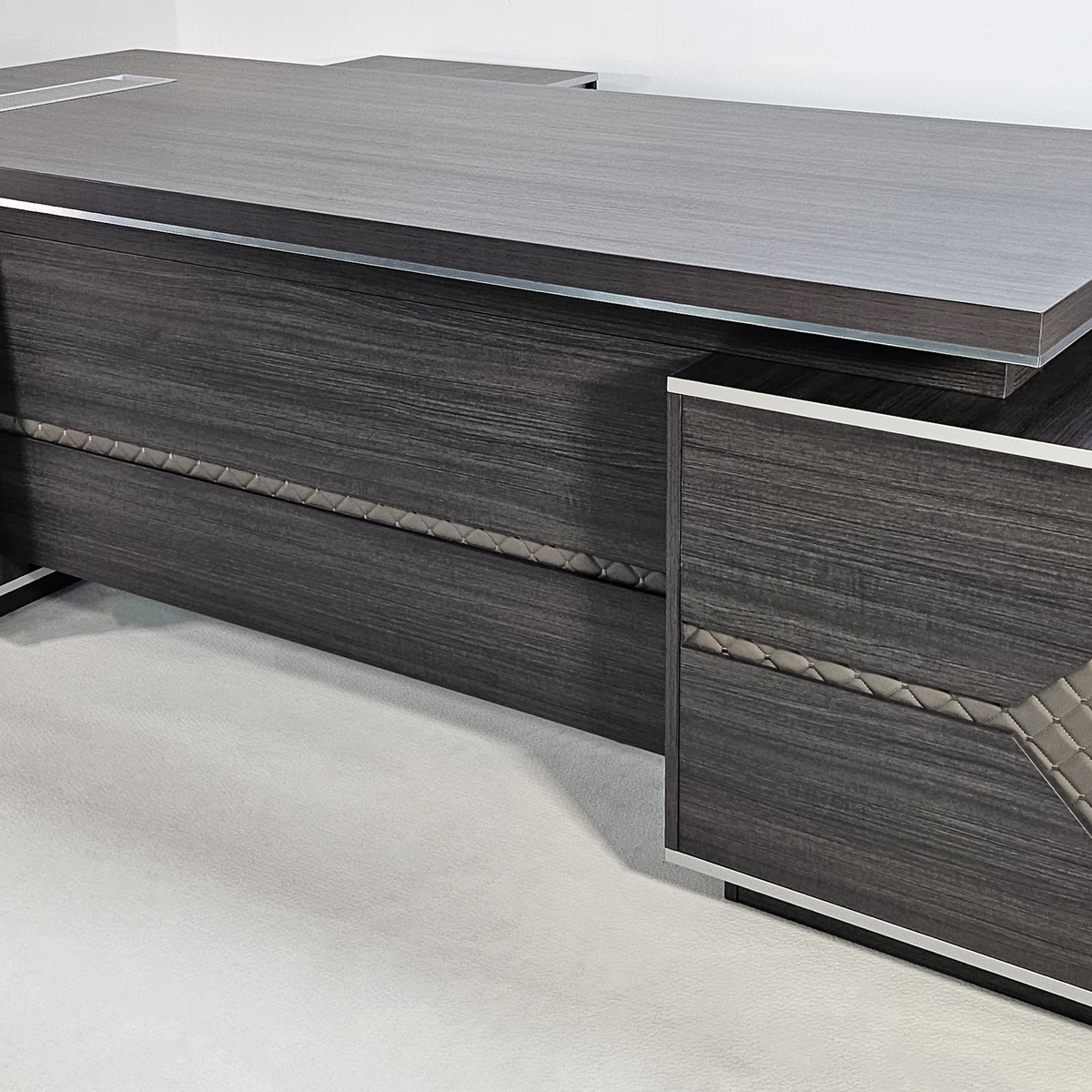 Large Modern Grey Oak Executive Corner Office Desk with Stylish Grey L ...